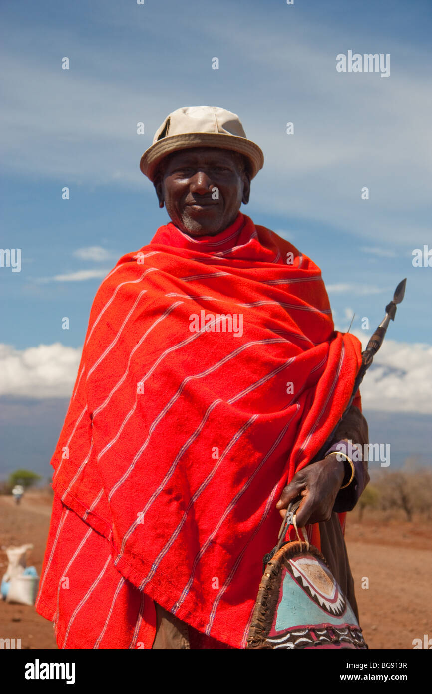 Portrait of Masai man in traditional dress in Kenya Stock Photo - Alamy