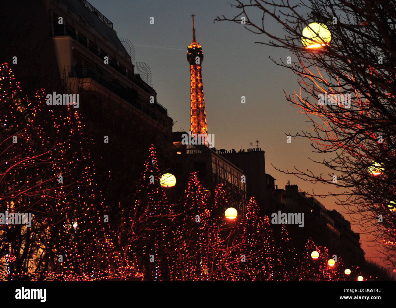 Eiffel tower, christmas lights hi-res stock photography and images - Alamy