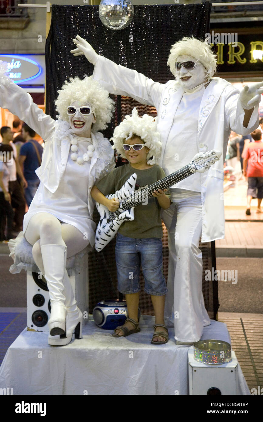Night performers hi-res stock photography and images - Alamy