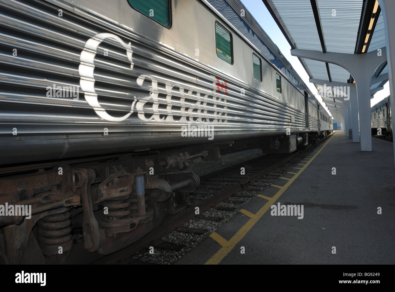 Via rail train hi-res stock photography and images - Alamy
