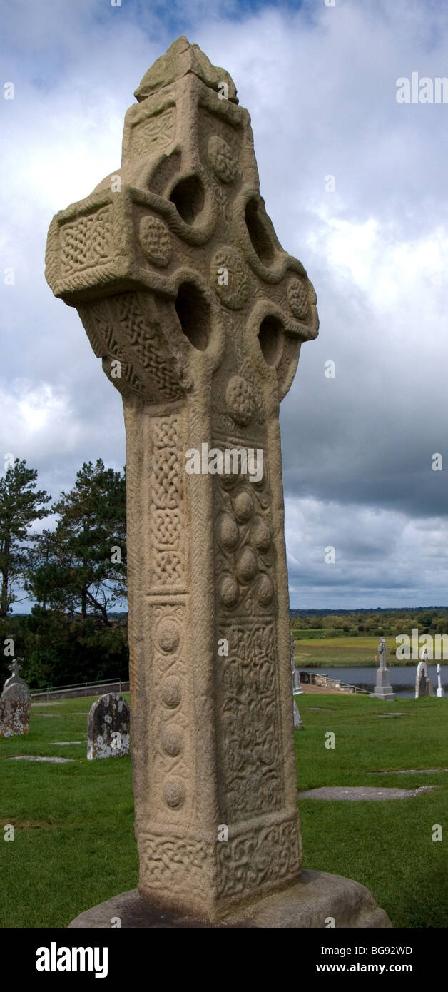 Clonmacnoise cross of the scriptures hi-res stock photography and images - Alamy