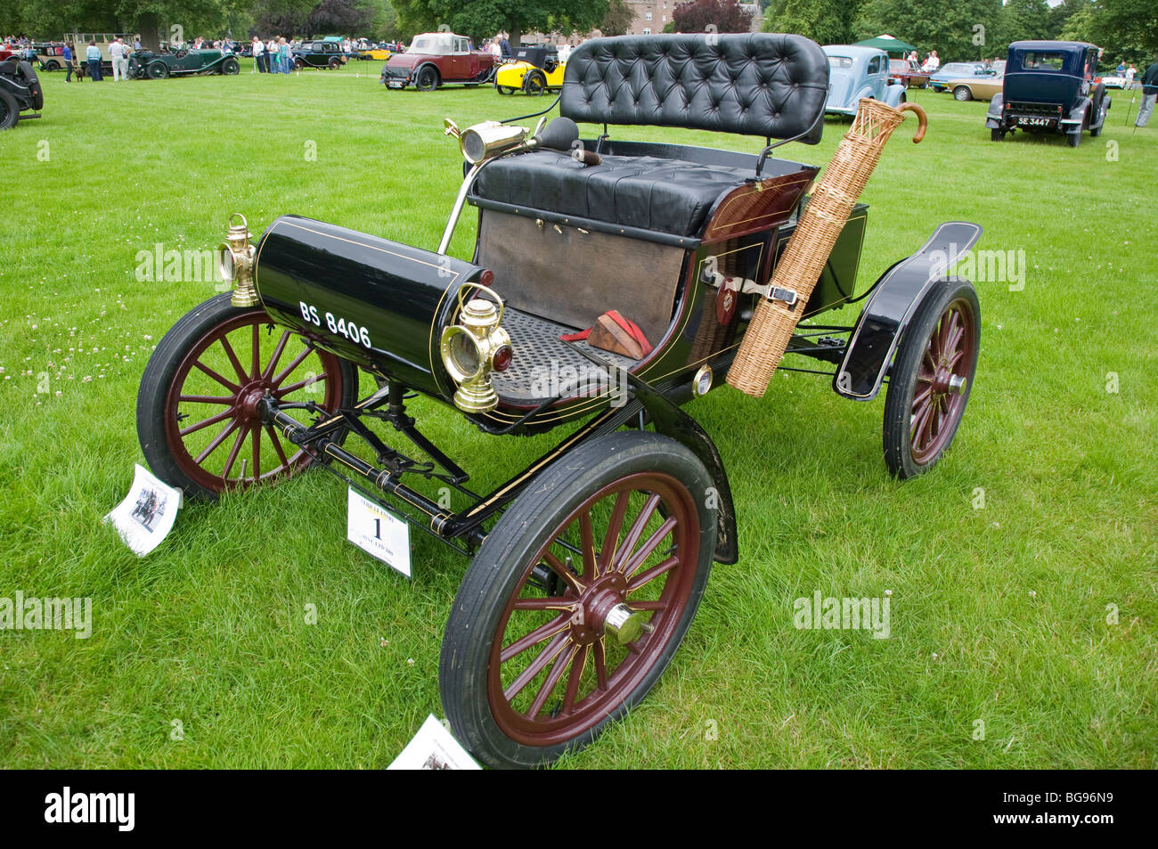 1903 Oldsmobile R (Curved Dash Stock Photo - Alamy