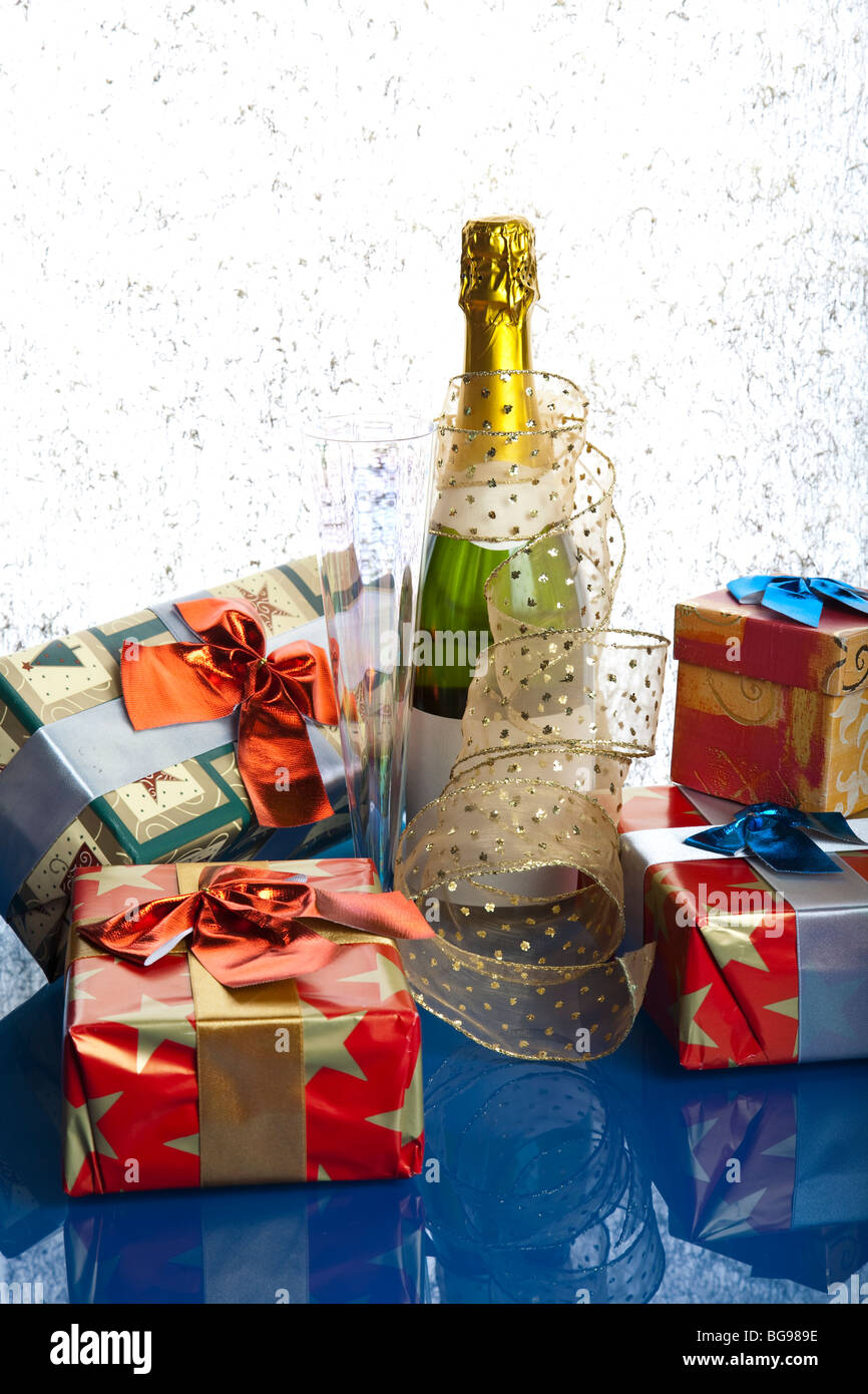 Party with champagne Stock Photo - Alamy