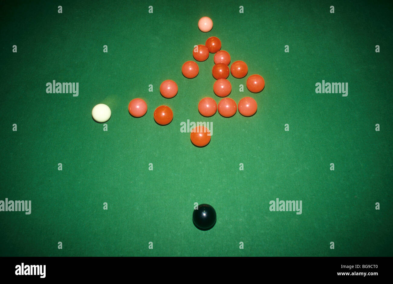 White ball breaking a rack of snooker balls Stock Photo - Alamy
