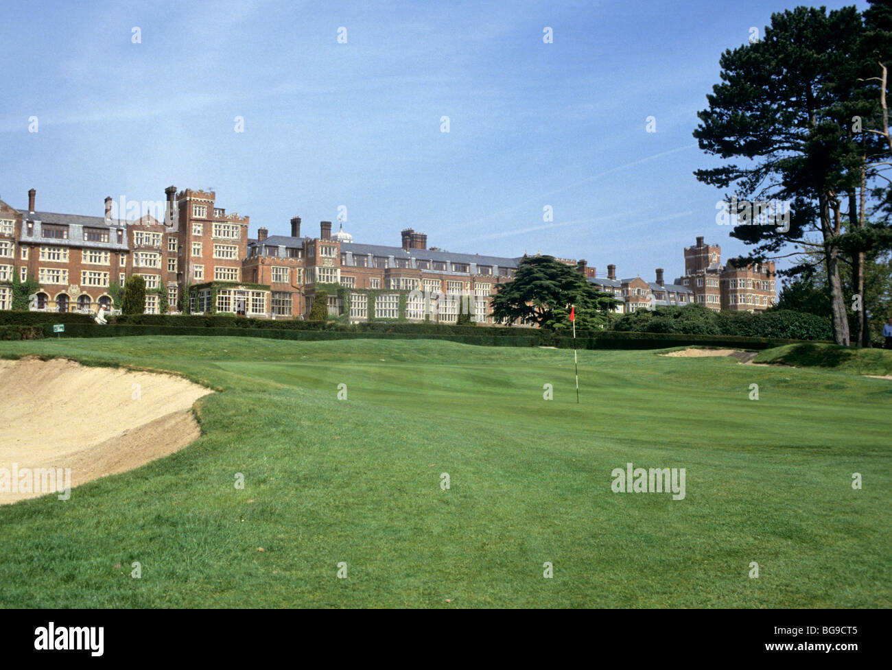 Club house golf hi-res stock photography and images - Alamy