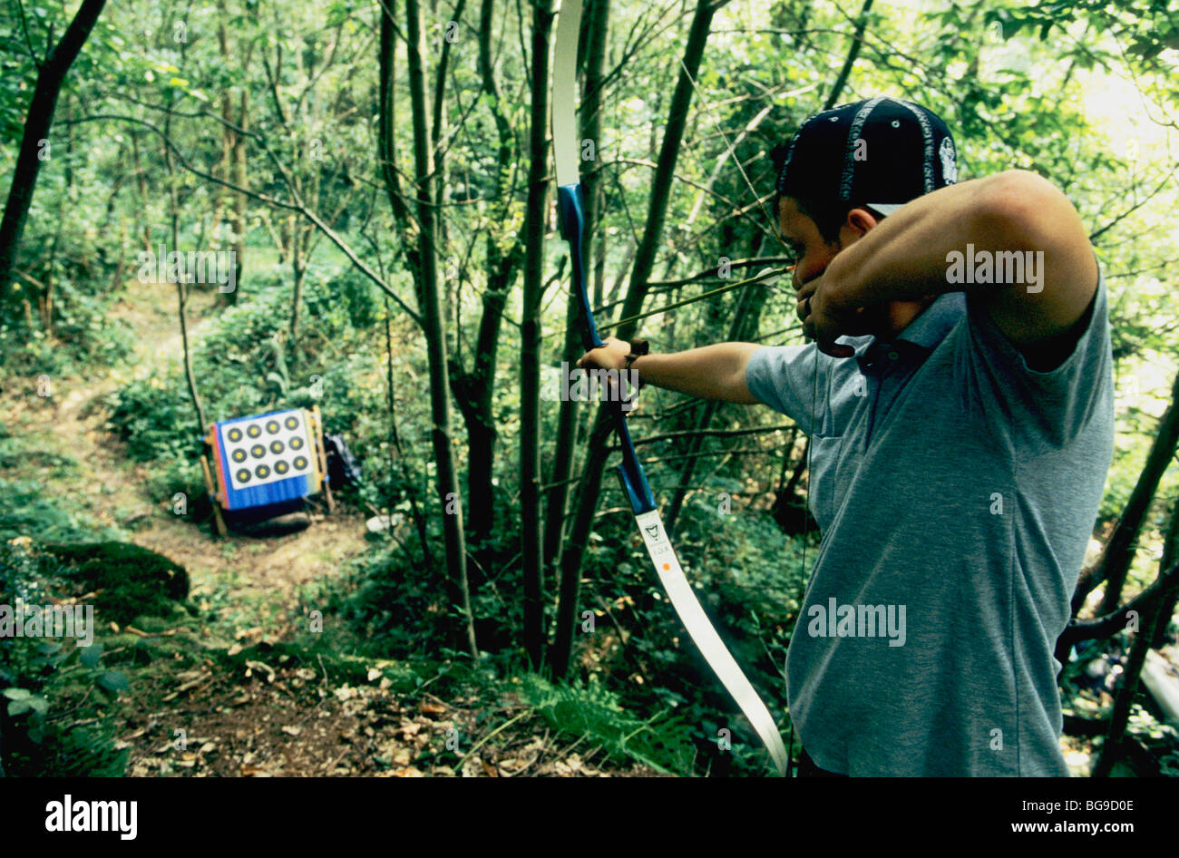 Male archer taking aim at a target hi-res stock photography and images ...