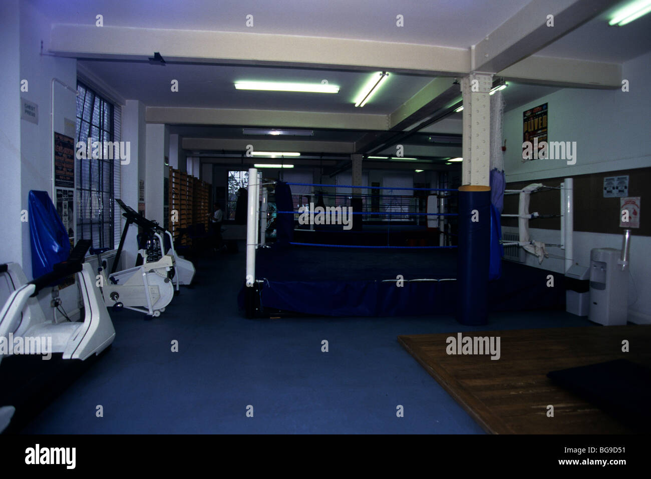 Gym water cooler hi-res stock photography and images - Alamy