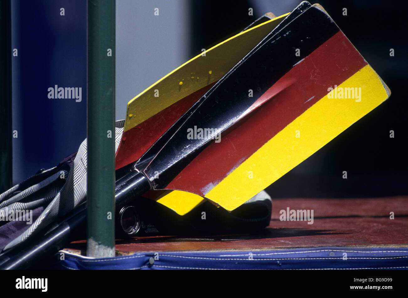 Red oars hi-res stock photography and images - Alamy