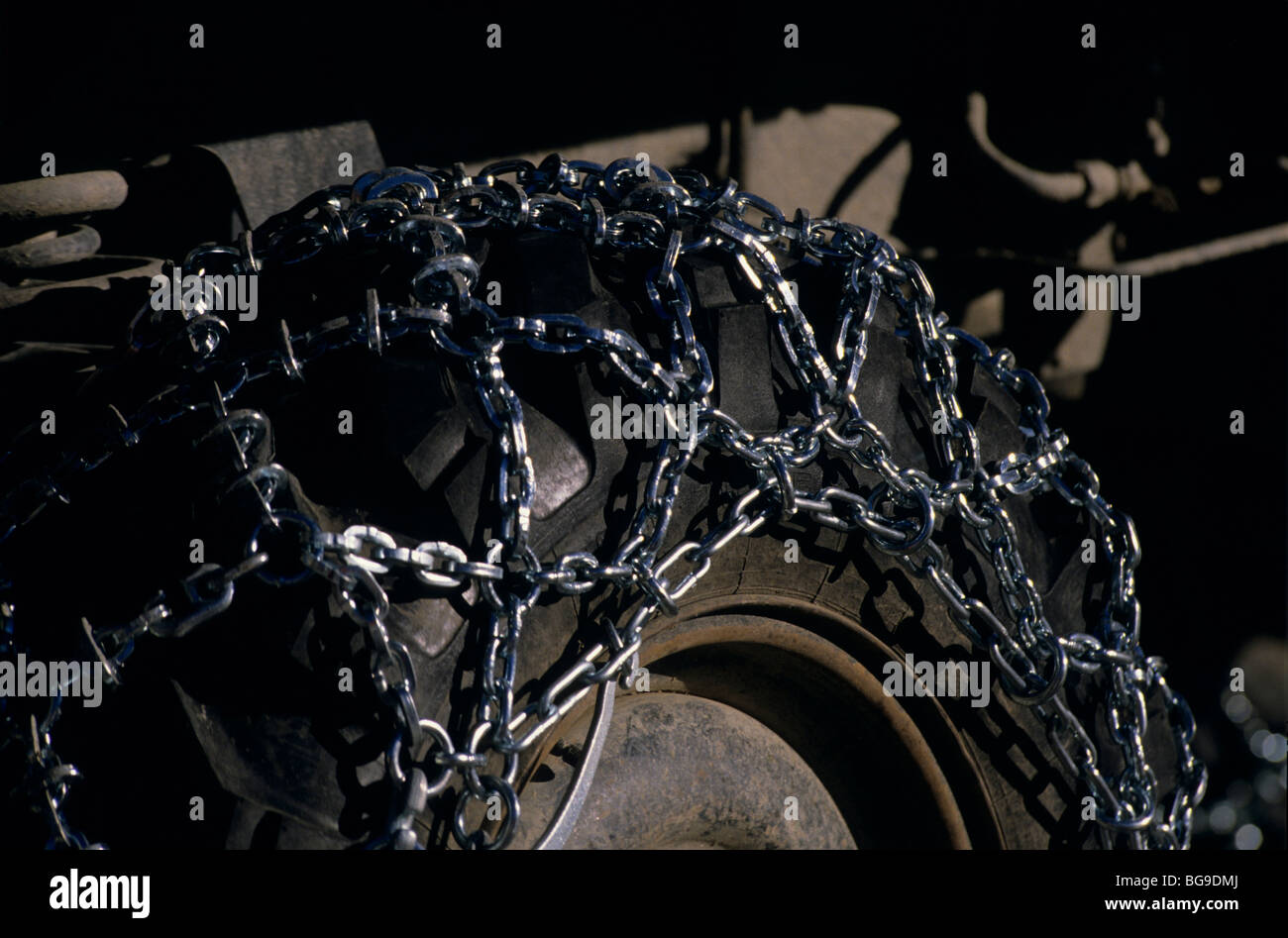 Track chains hi-res stock photography and images - Alamy