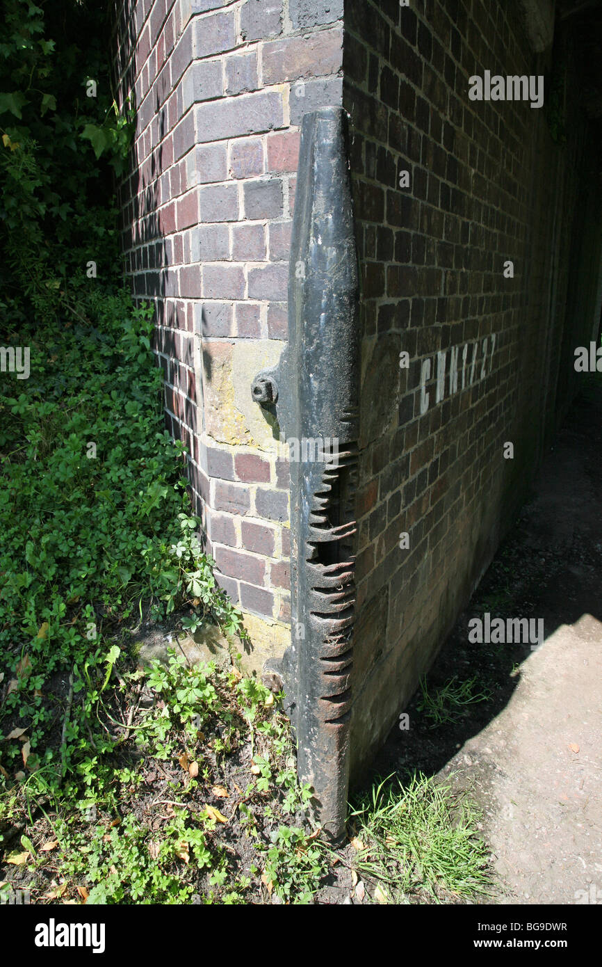 Canal cast hi-res stock photography and images - Alamy