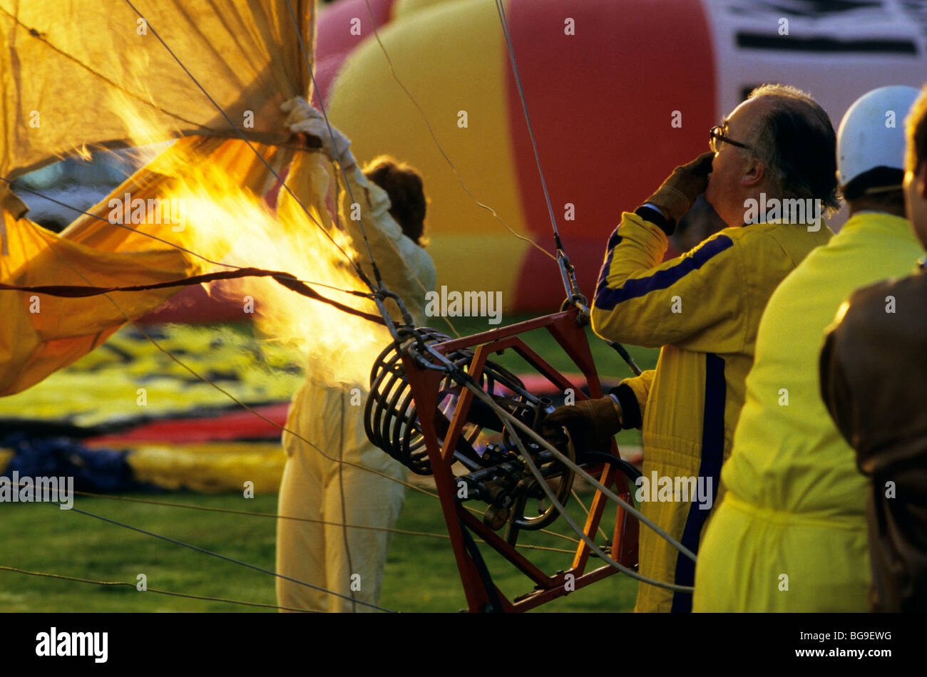 Process of inflating a balloon hi-res stock photography and images - Alamy