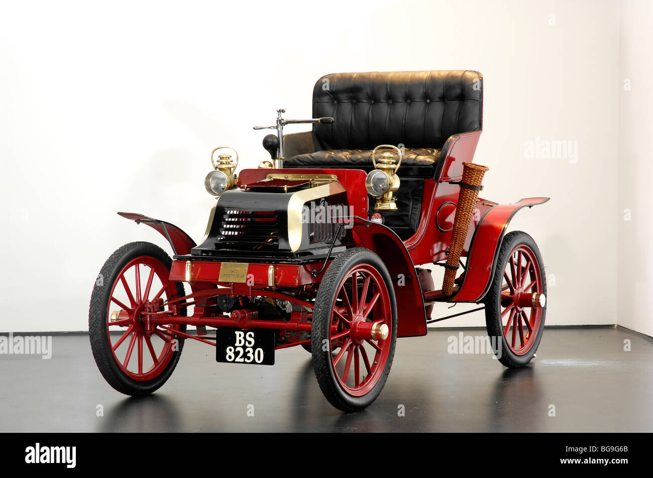 1903 crestmobile hi-res stock photography and images - Alamy