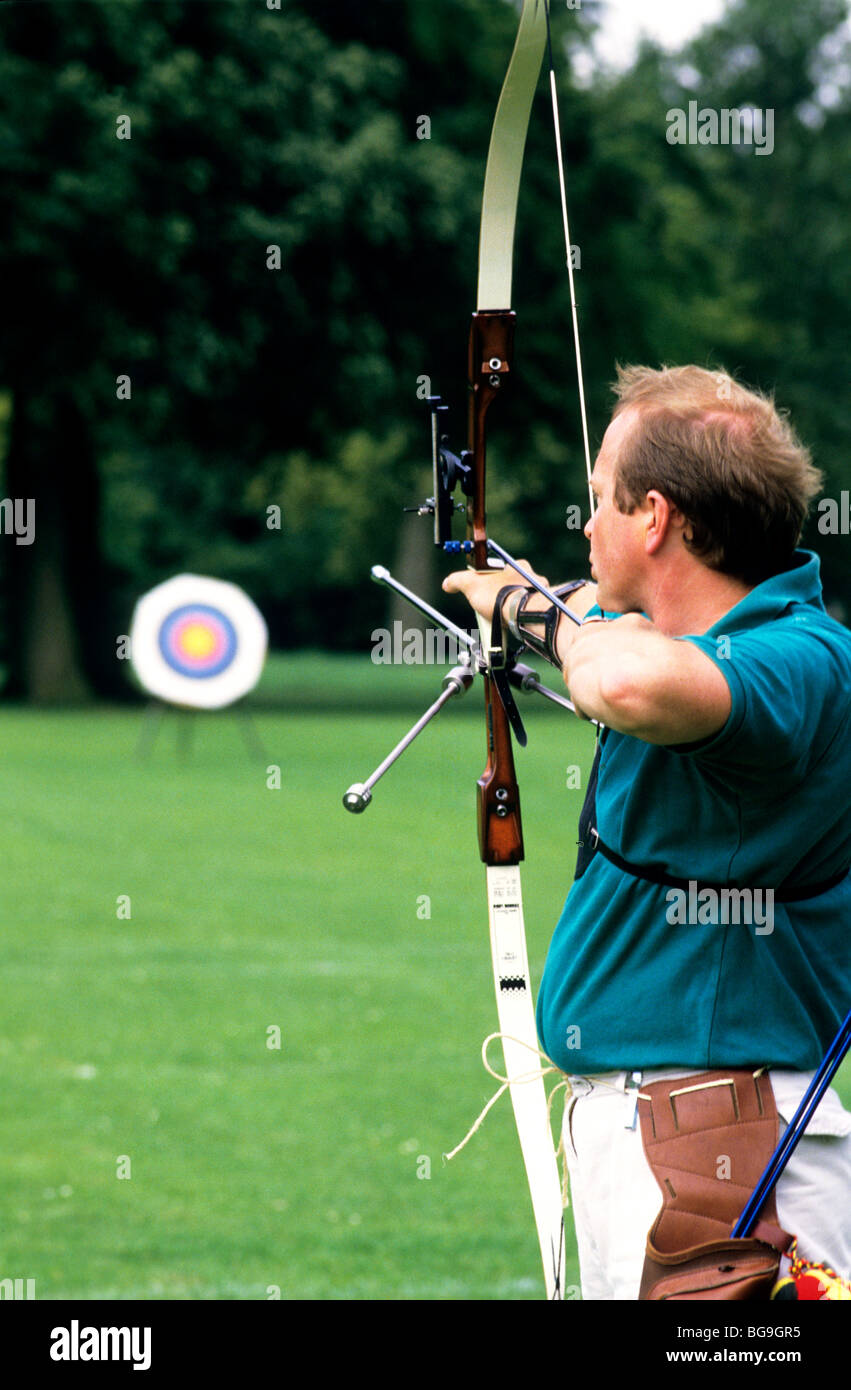 Male archer hi-res stock photography and images - Alamy