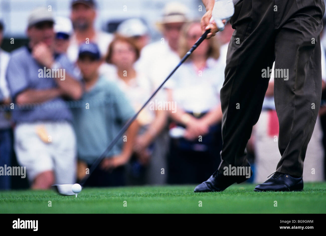 Golfer and crowd hi-res stock photography and images - Alamy