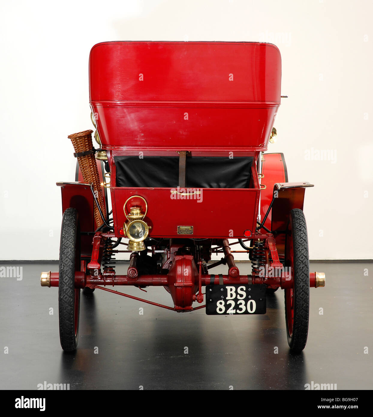1903 crestmobile hi-res stock photography and images - Alamy