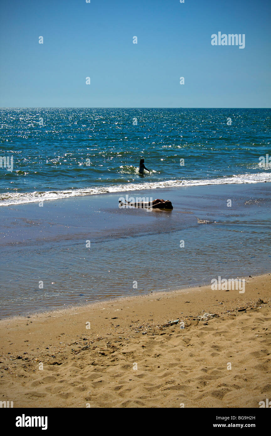 Sun worship beach hi-res stock photography and images - Alamy