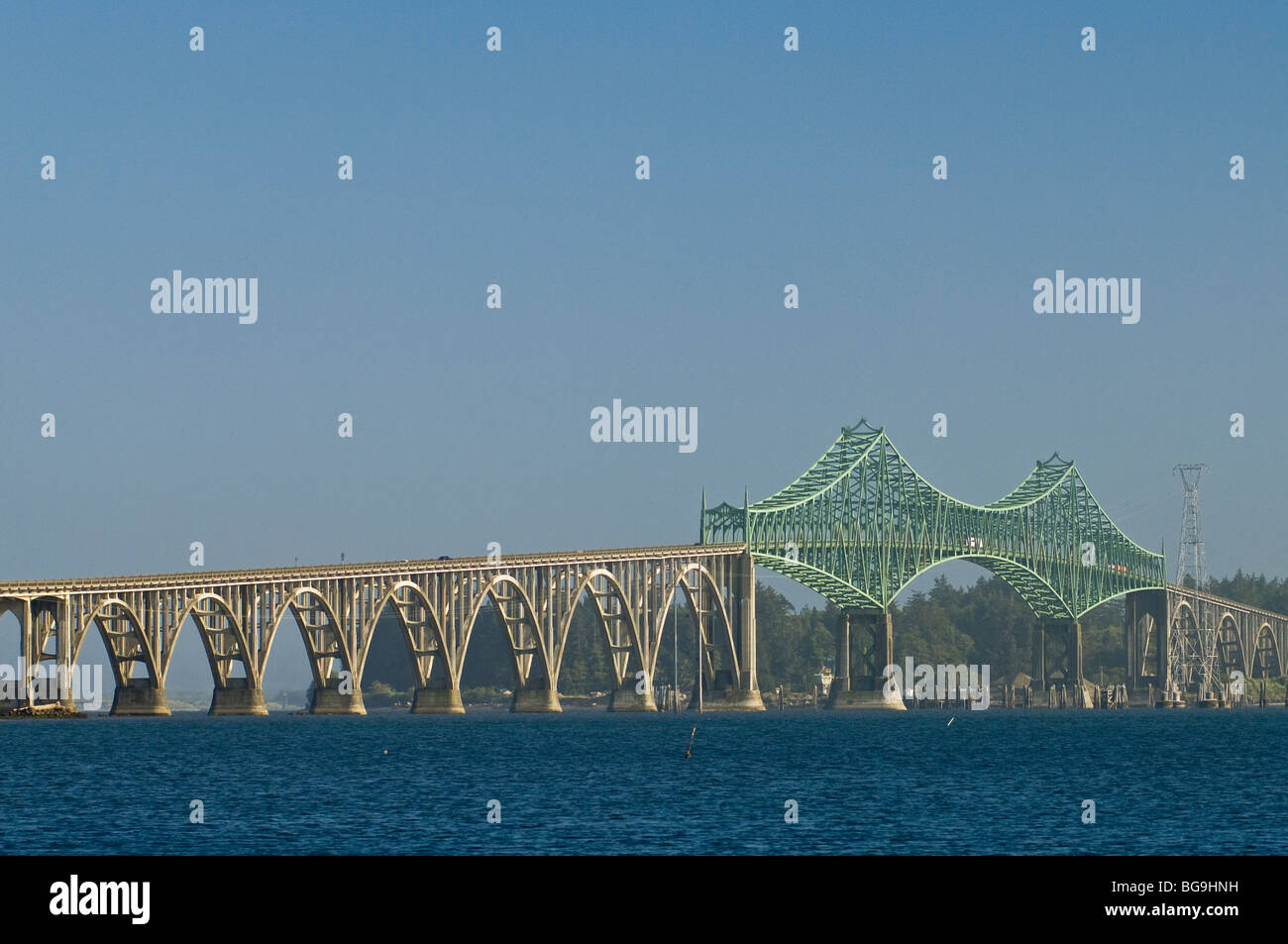 Mccullough memorial bridge coos bay hi-res stock photography and images ...