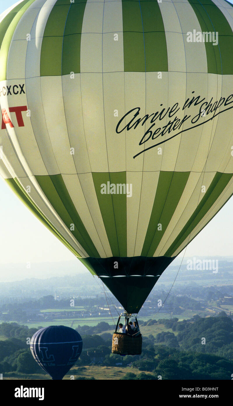 Balloons in flight hi-res stock photography and images - Alamy