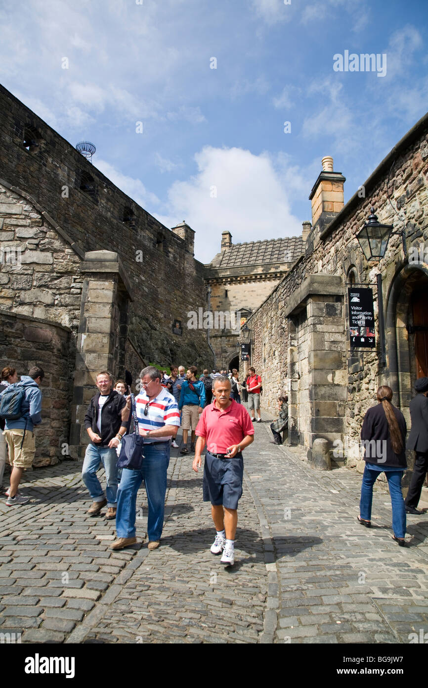 Entrance way to Edinburgh Castle Stock Photo - Alamy