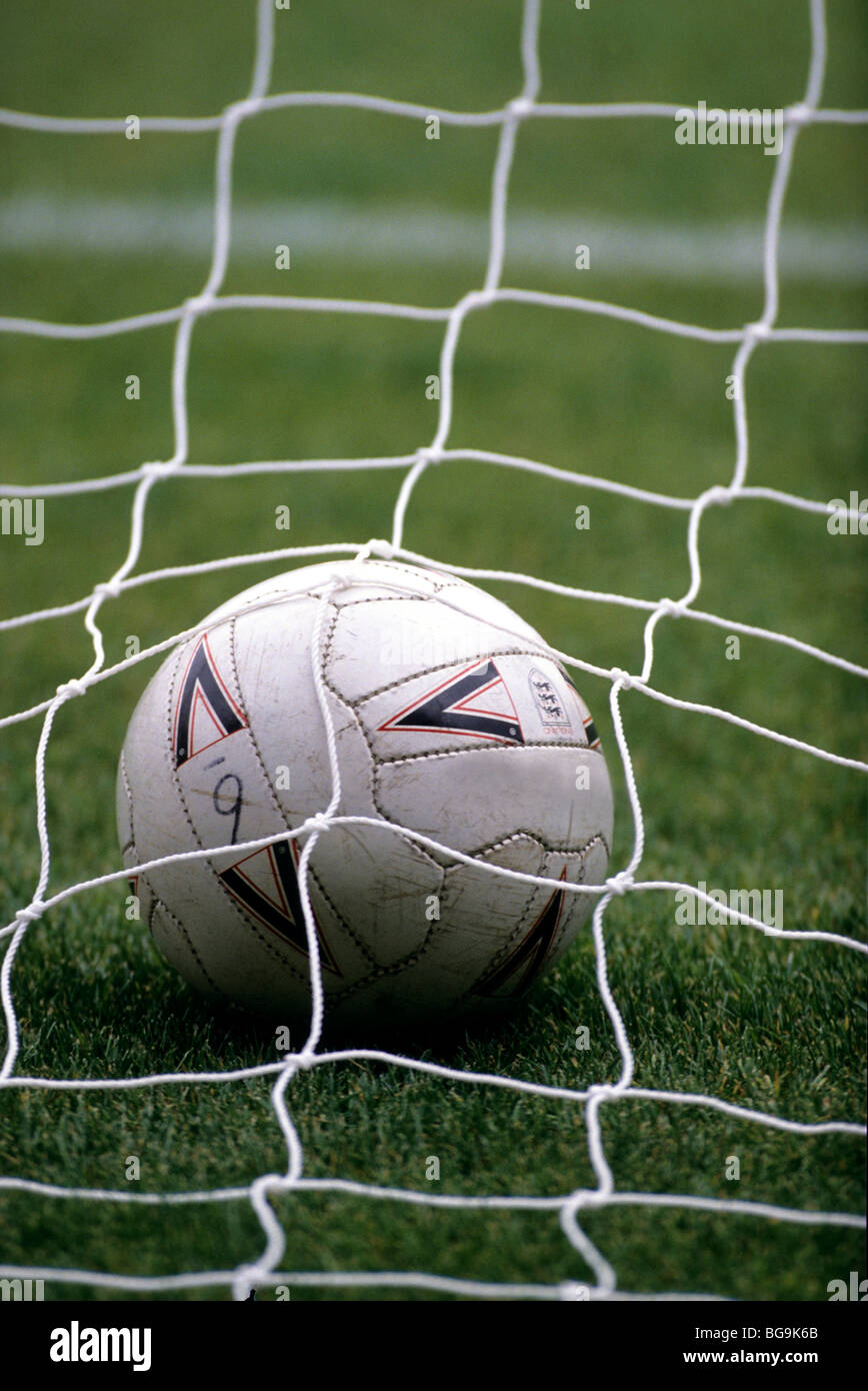 Footballbacknet hi-res stock photography and images - Alamy