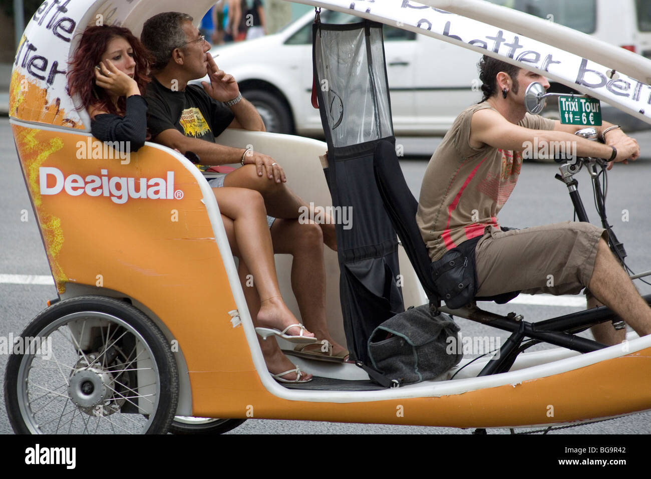BORED TOURISTS, SMOKING, RICKSHAW, BARCELONA: Bored looking tourists in ...