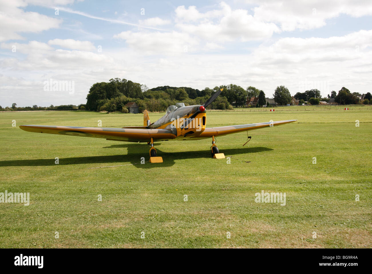 Miles Magister, two seat training monioplane from 1937. Used by the RAF ...