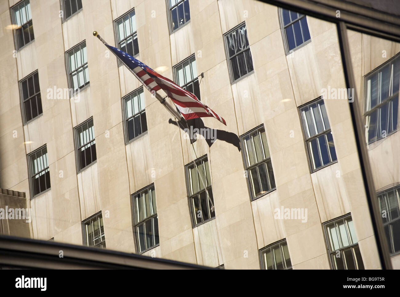 Us flag in window hi-res stock photography and images - Alamy