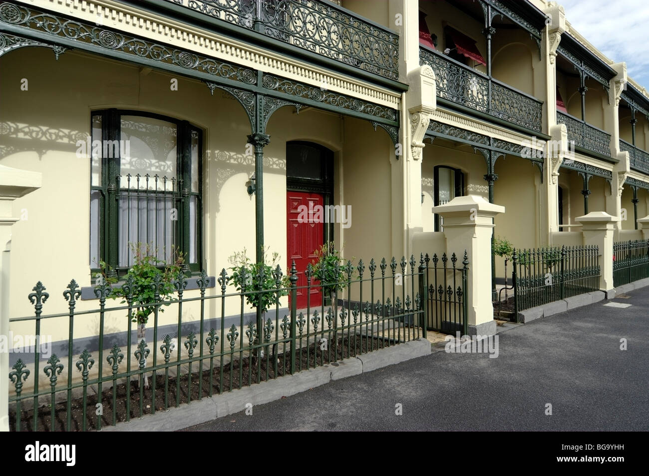 Victorian housing hi-res stock photography and images - Alamy