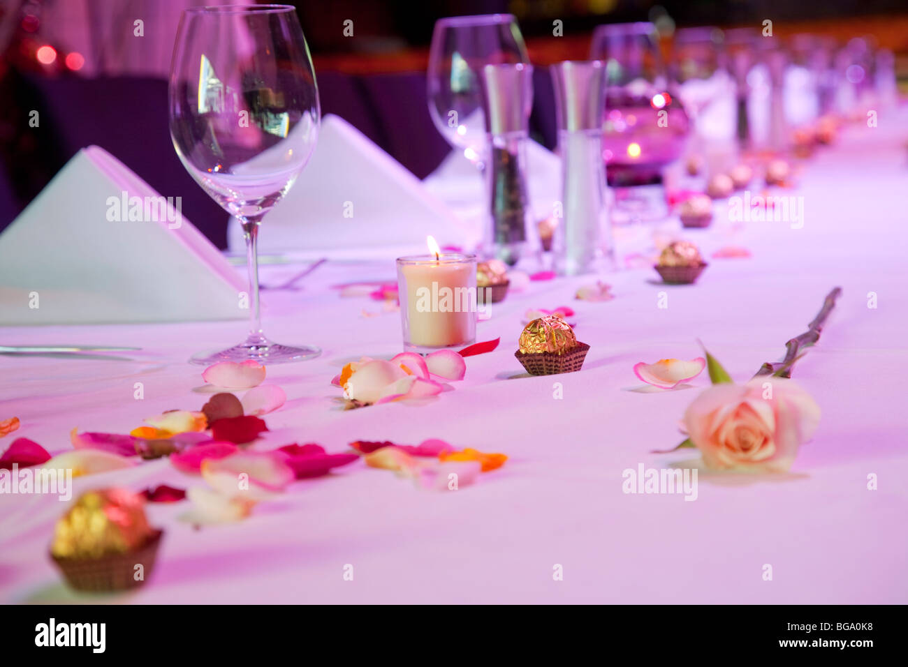 set restaurant table for special occasion Stock Photo - Alamy