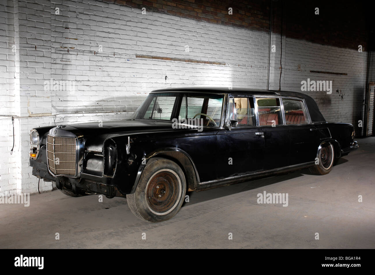 Pullman car hi-res stock photography and images - Alamy