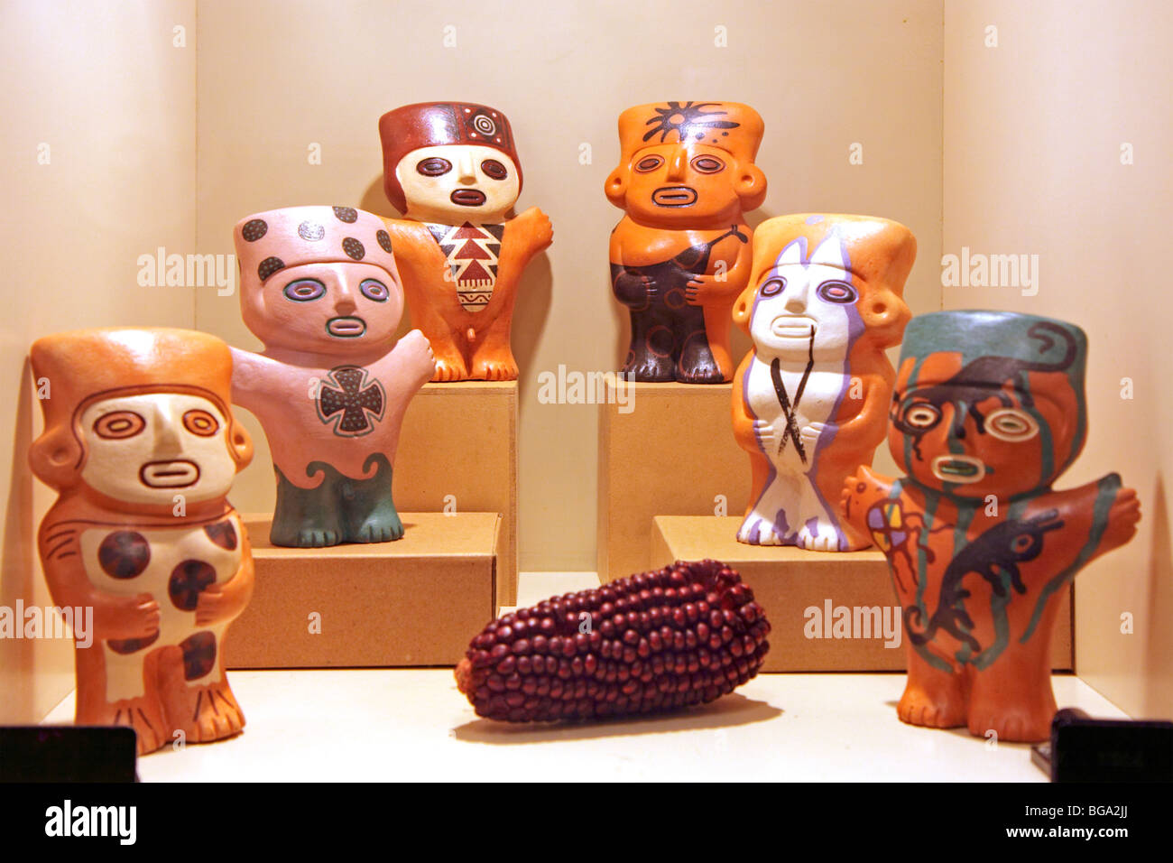 Museum replicas hi-res stock photography and images - Alamy