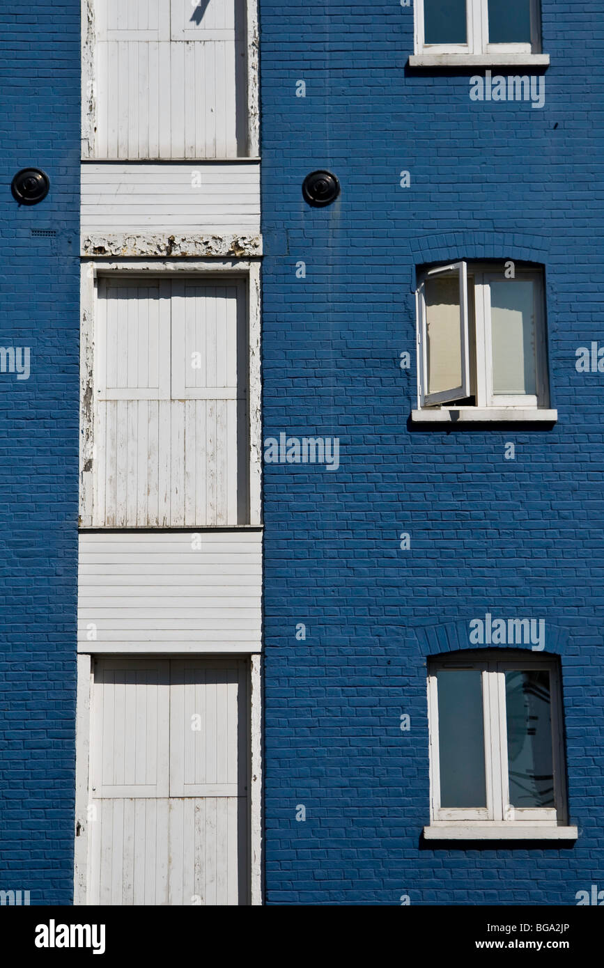Blue building in Central London Stock Photo - Alamy