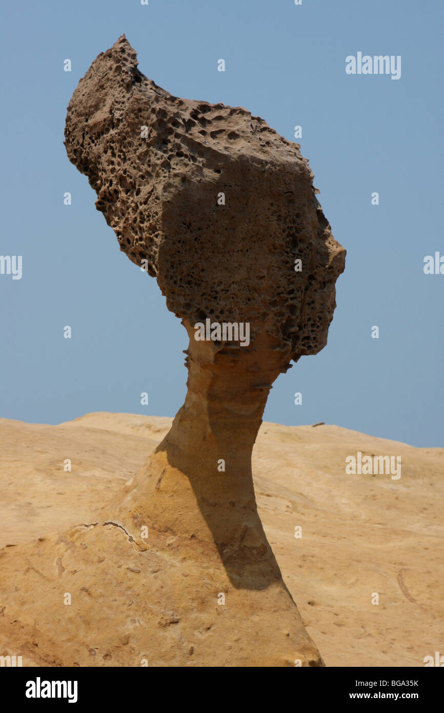 queen head on the Yeliu Geological Park Stock Photo - Alamy