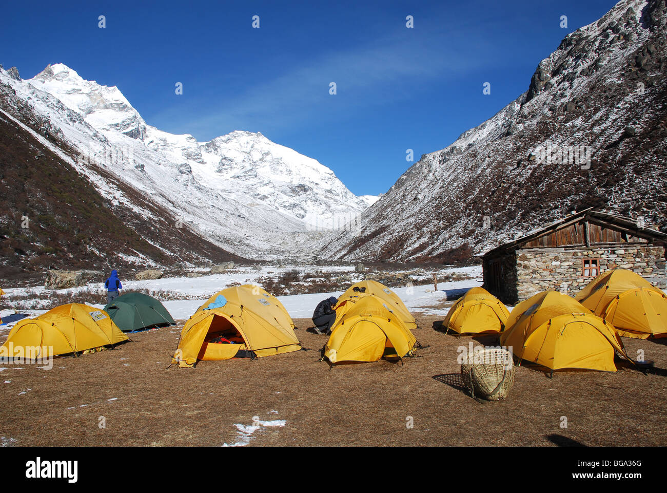 Trekking photography nepal hi-res stock photography and images - Alamy