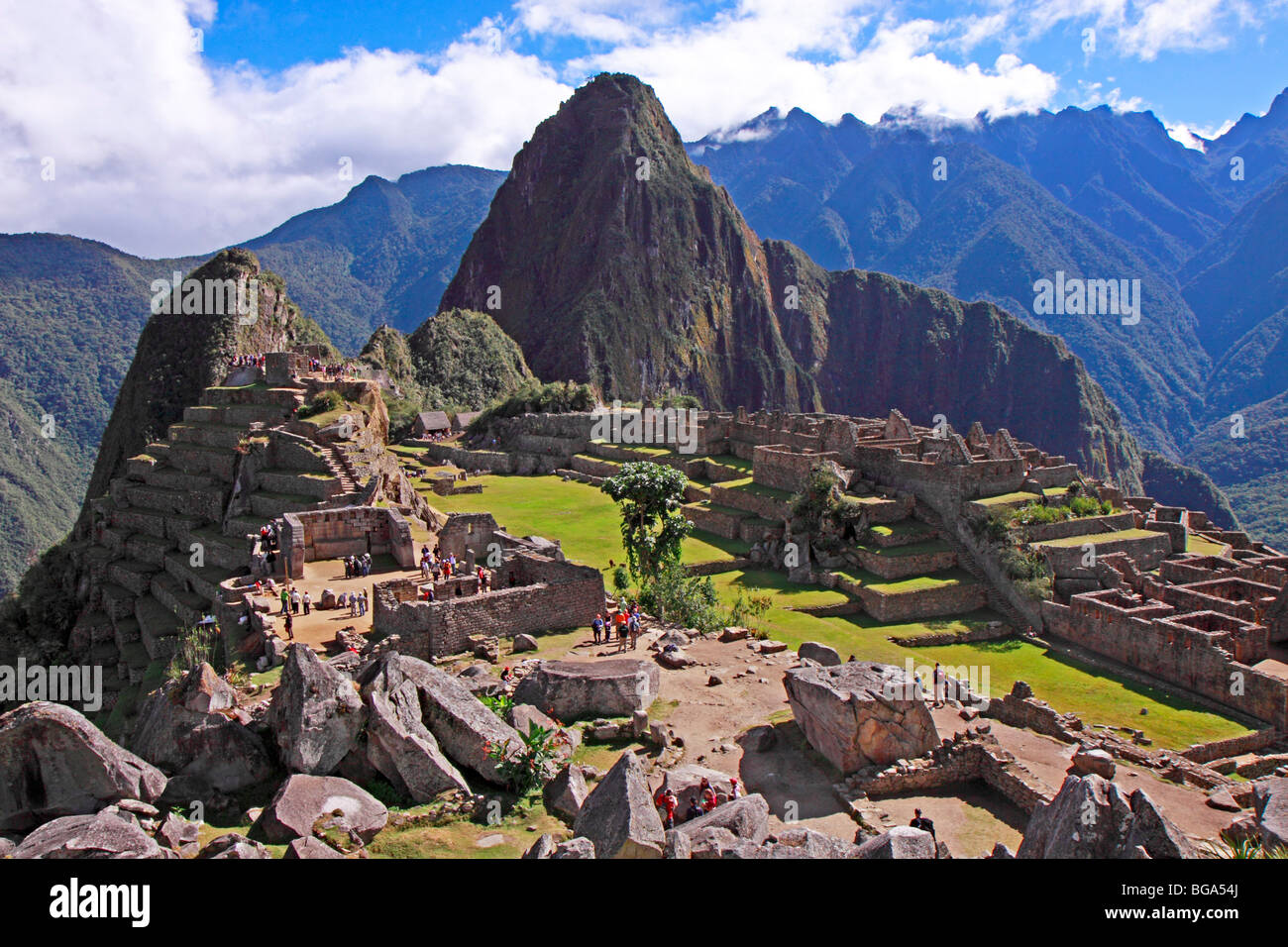 Machu picchu rock wall hi-res stock photography and images - Alamy
