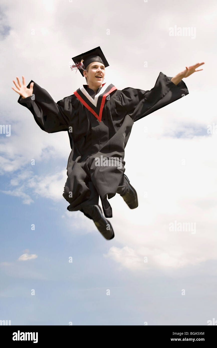 Graduates jumping hi-res stock photography and images - Alamy