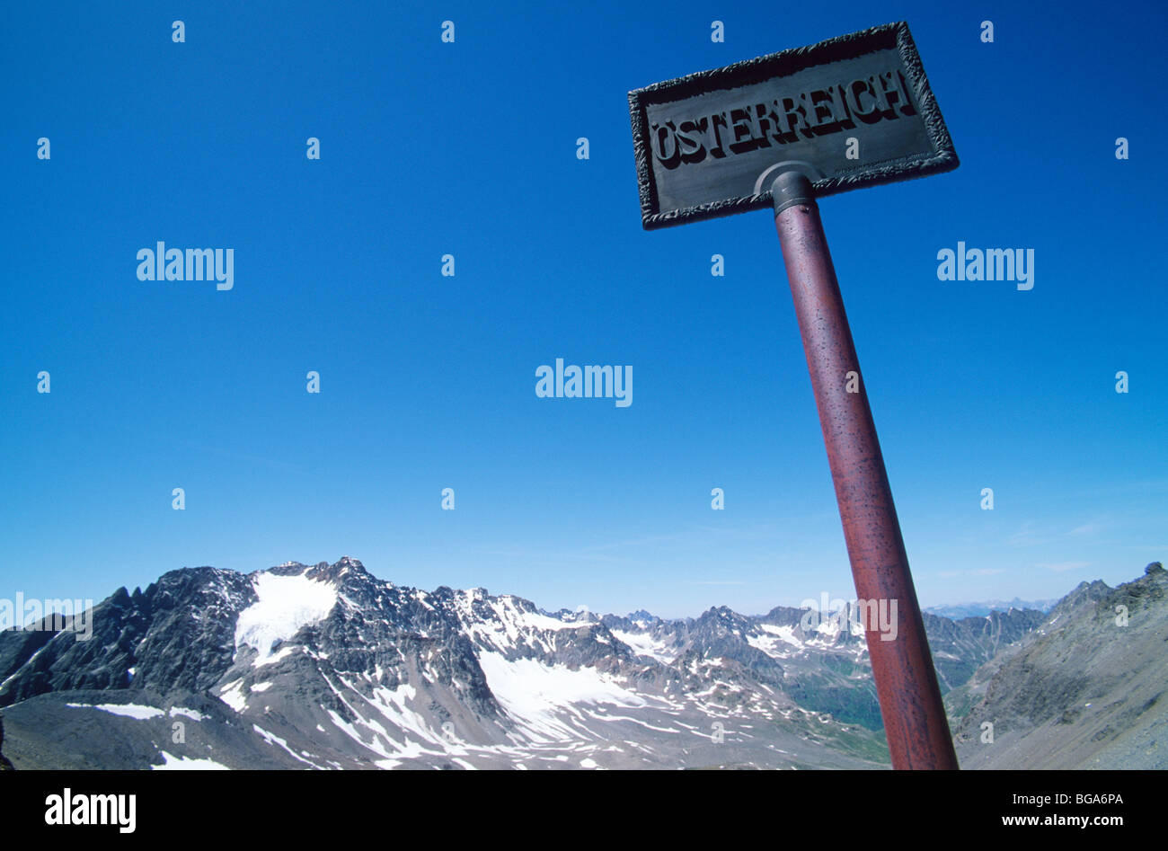 Border landmark hi-res stock photography and images - Alamy