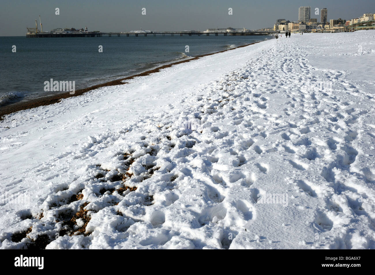 Brighton beach snowfall hi-res stock photography and images - Alamy