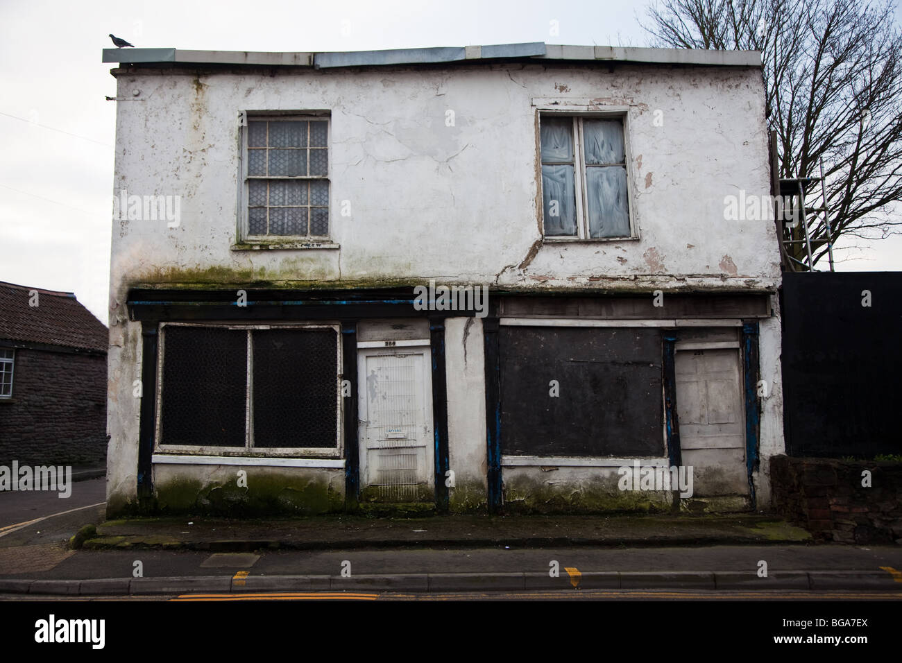 Boarded up shops empty boarded hi-res stock photography and images - Alamy