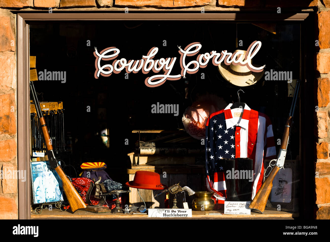 Storefront window hi-res stock photography and images - Alamy