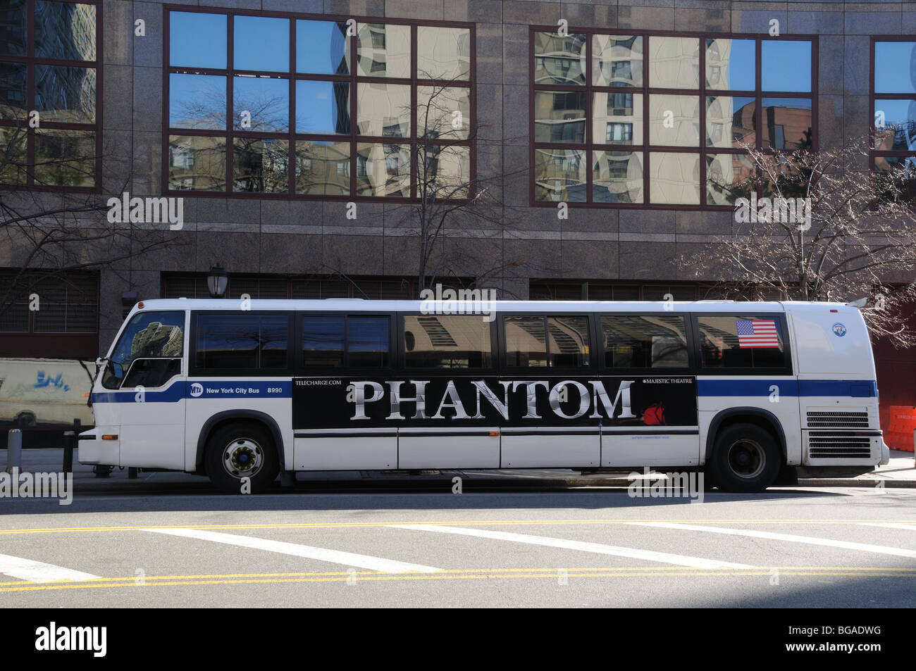 Bus new york city hi-res stock photography and images - Alamy