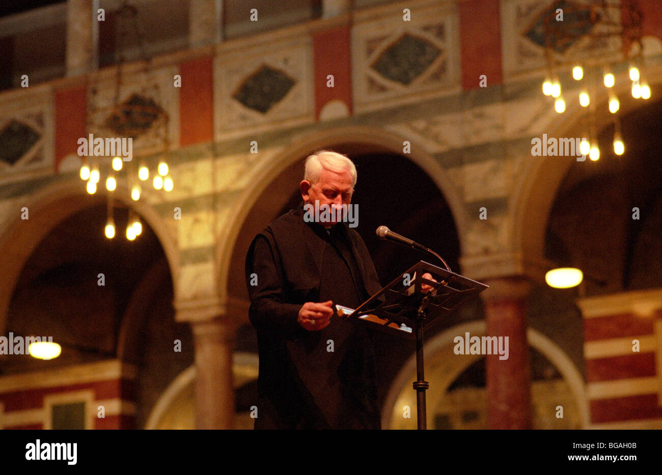 Cardinal basil hume archbishop westminster hi-res stock photography and ...