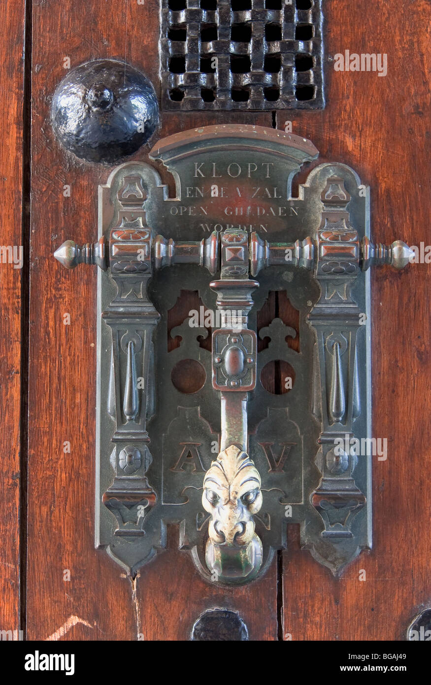 castle medieval historic house building ancient gate lock temple symbol ...