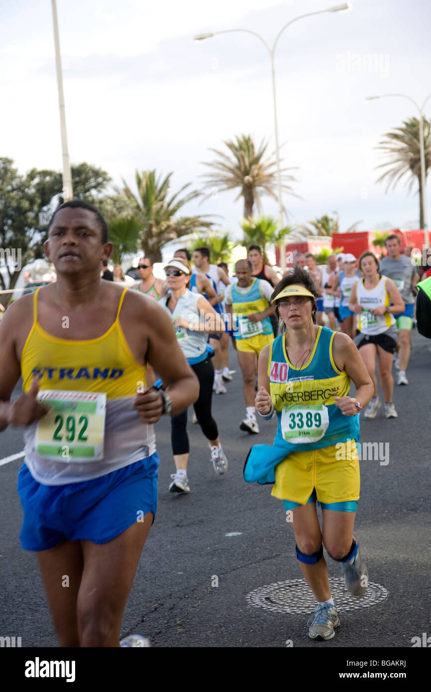 Run and gun hi-res stock photography and images - Alamy