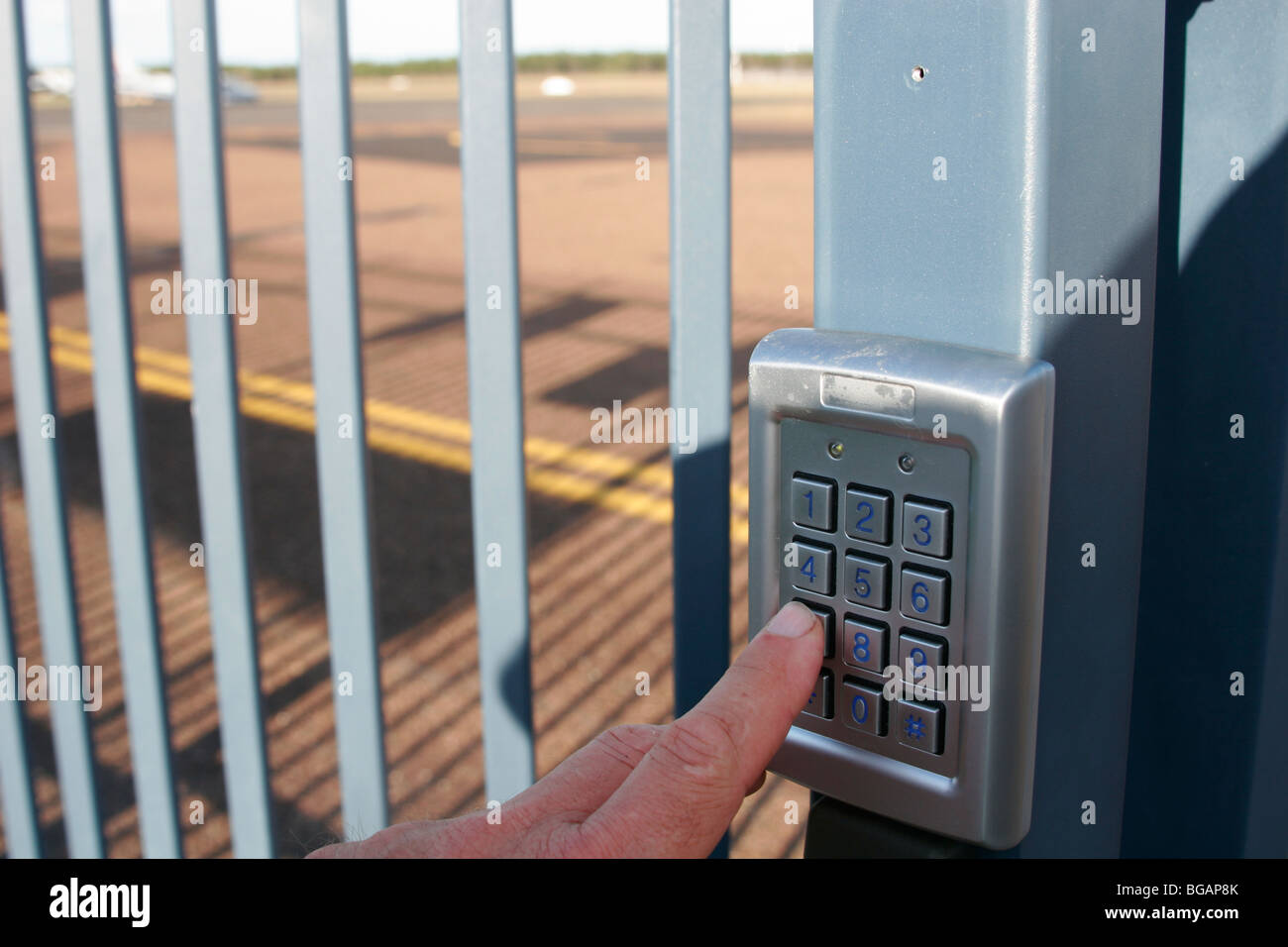 Security gate airport hi-res stock photography and images - Alamy