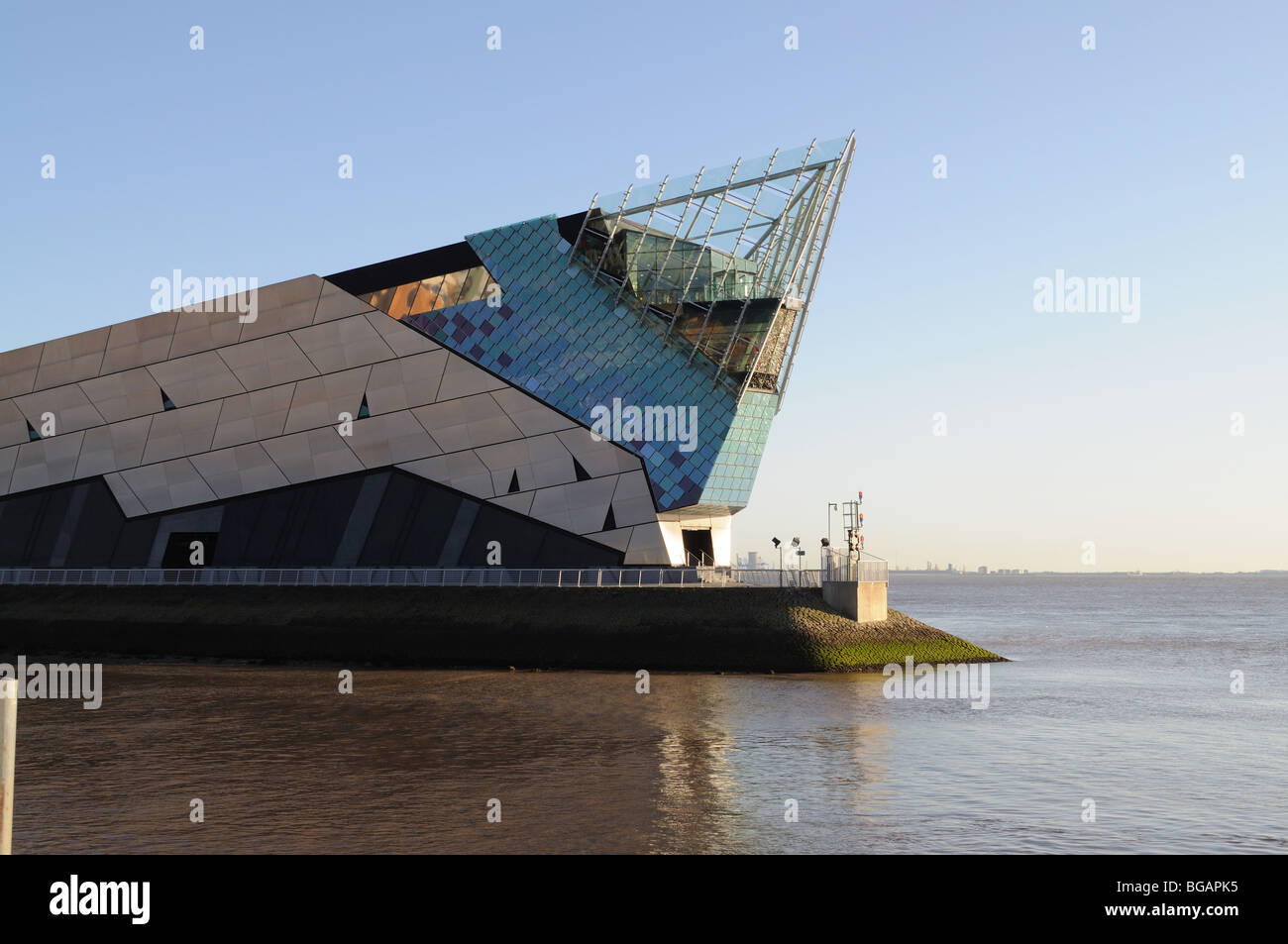 The Deep Aquarium Hull Stock Photo - Alamy