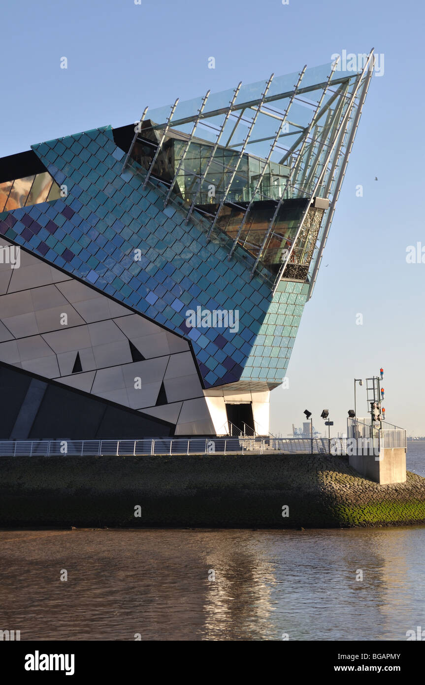 The Deep Aquarium Hull Stock Photo - Alamy