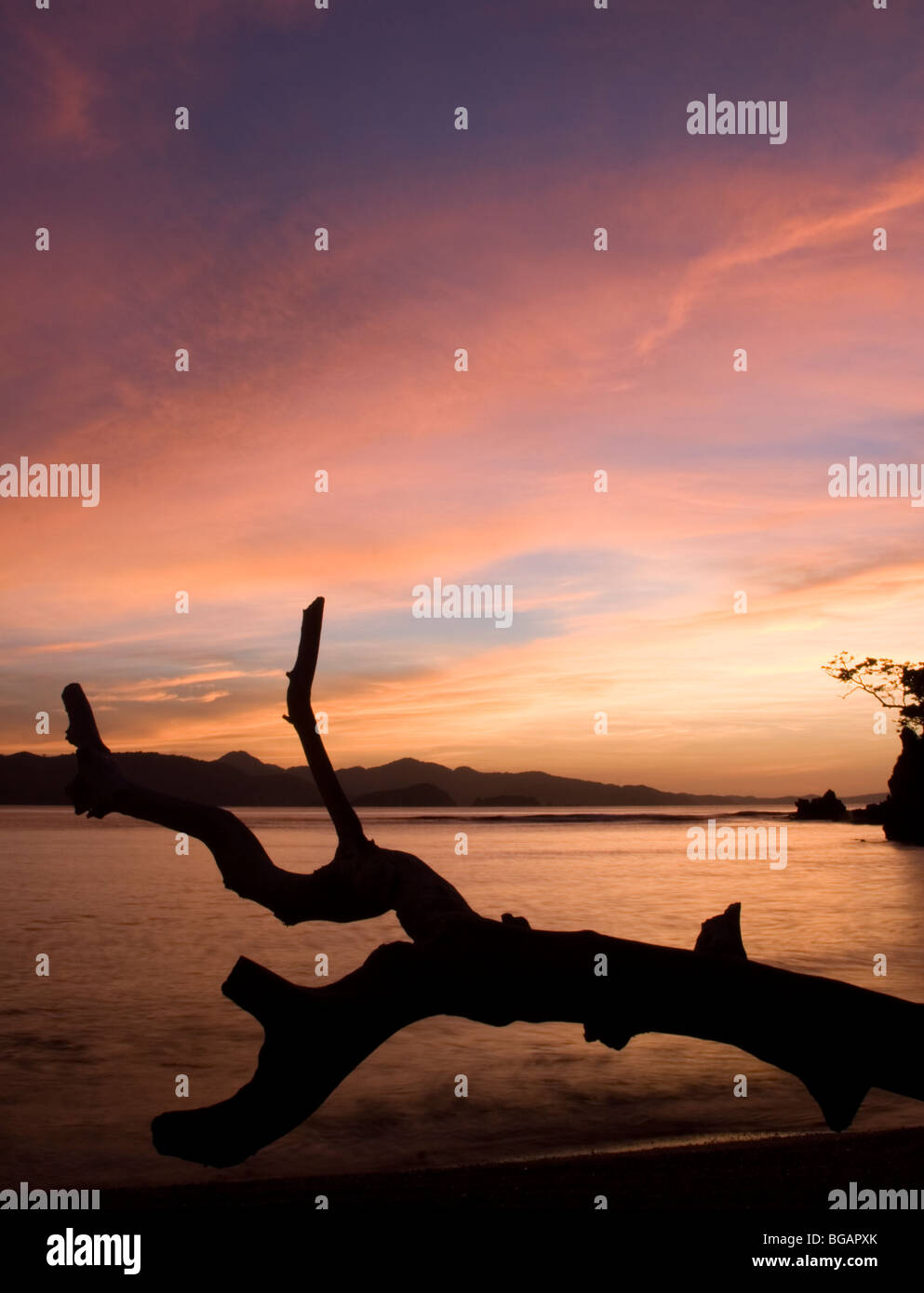 A dramatic sunset in the Calamian Islands in the north of Palawan ...
