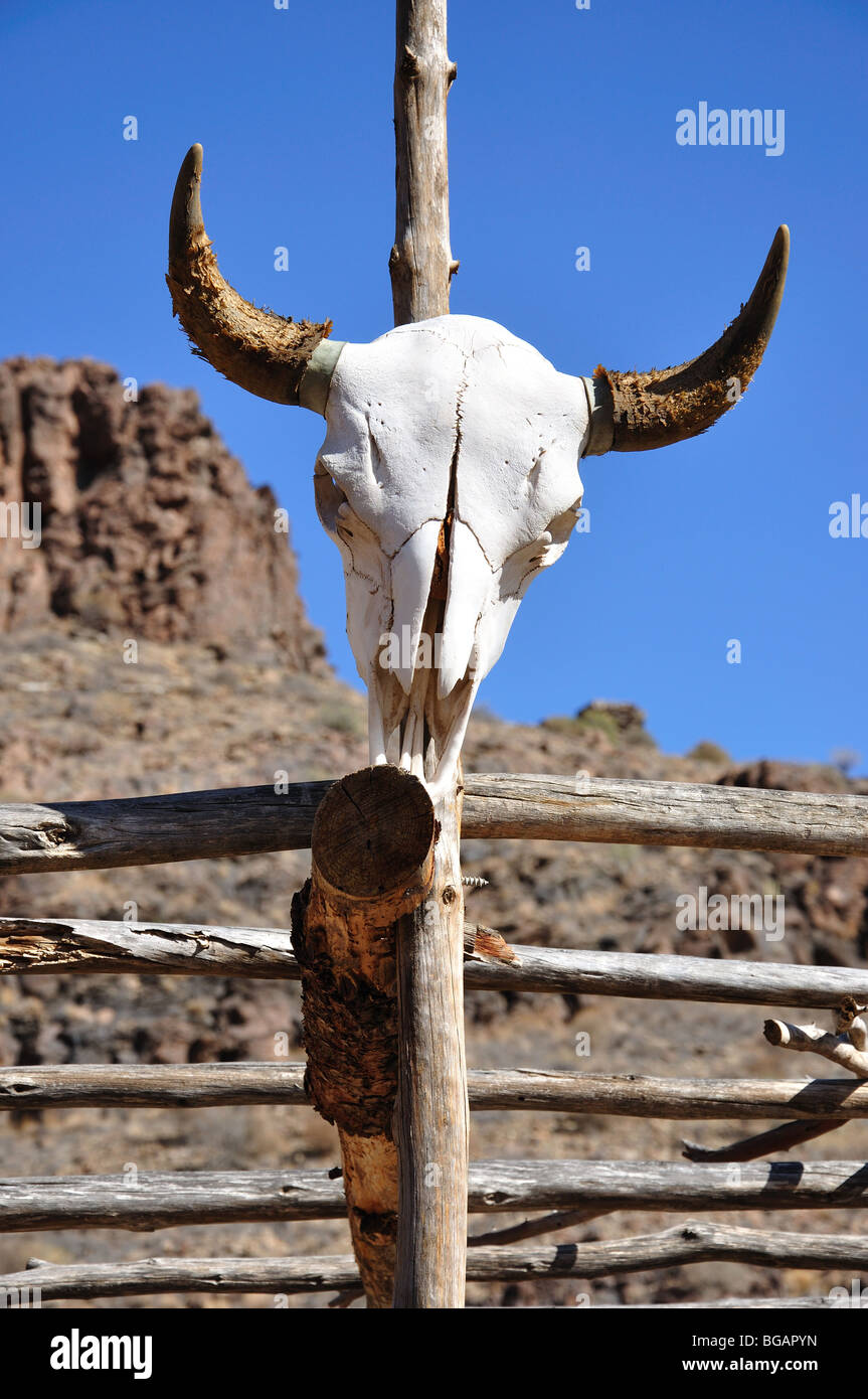 Indian burial platform hi-res stock photography and images - Alamy