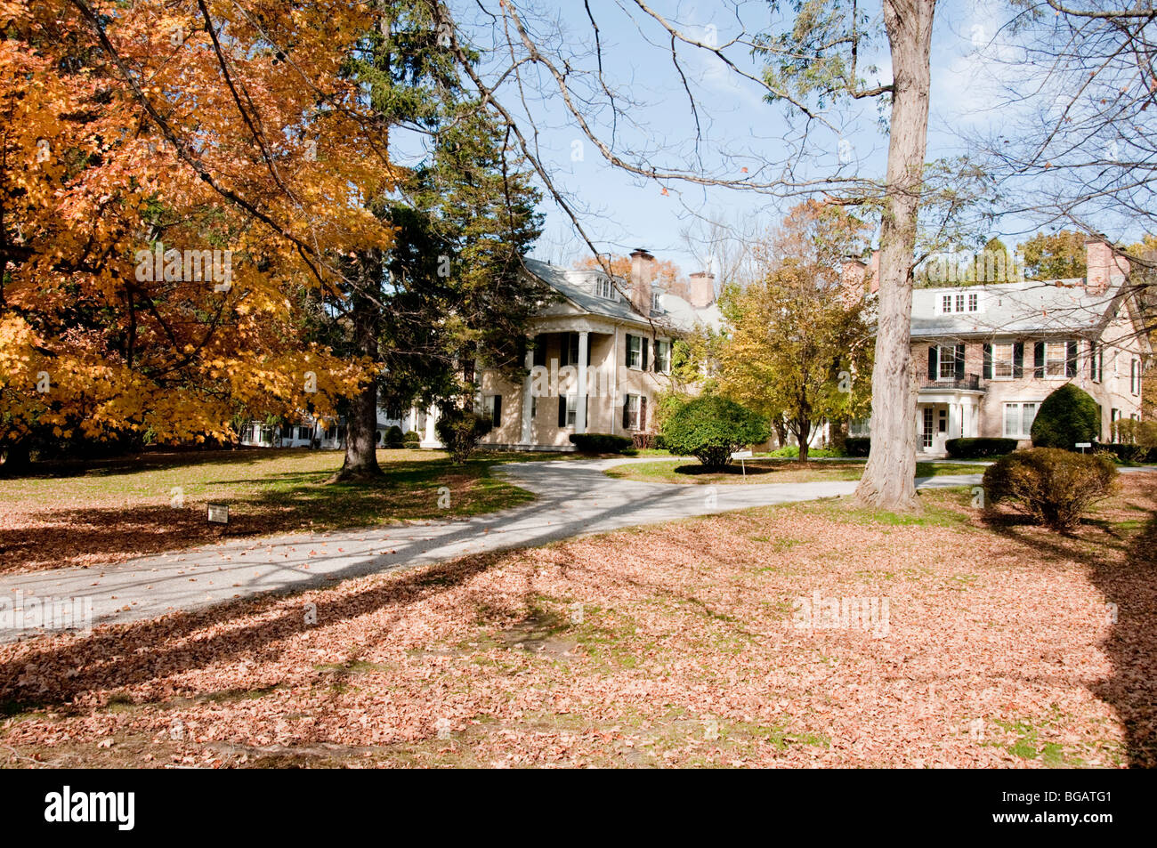 Stockbridge massachusetts foliage hi-res stock photography and images ...